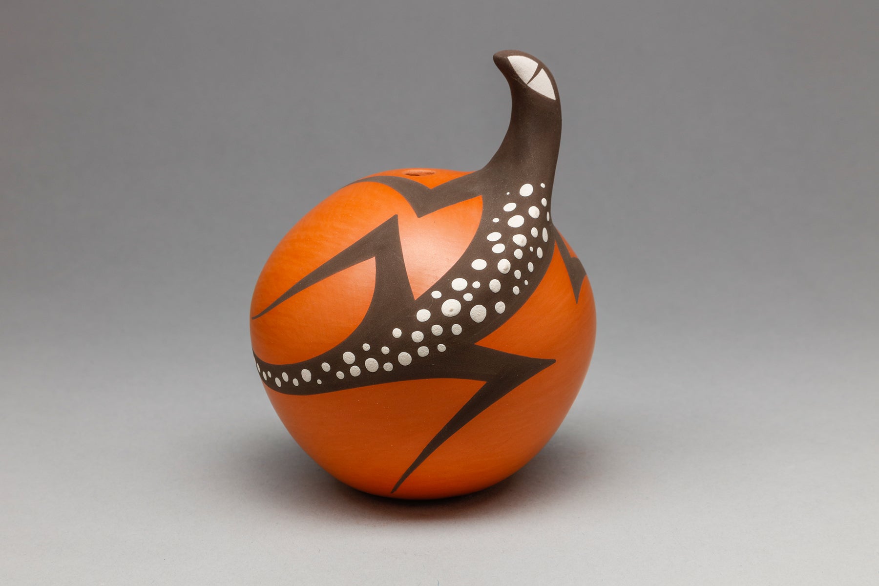 Seed Pot with Lizard by Avelia and Anderson Peynetsa, Zuni Pueblo ...