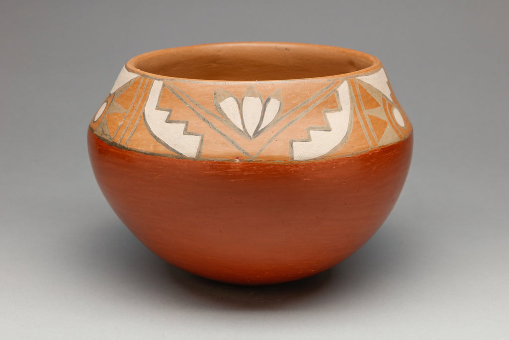 Pot with Geometric designs by Ignacia Duran, Tesuque Pueblo – Quintana ...